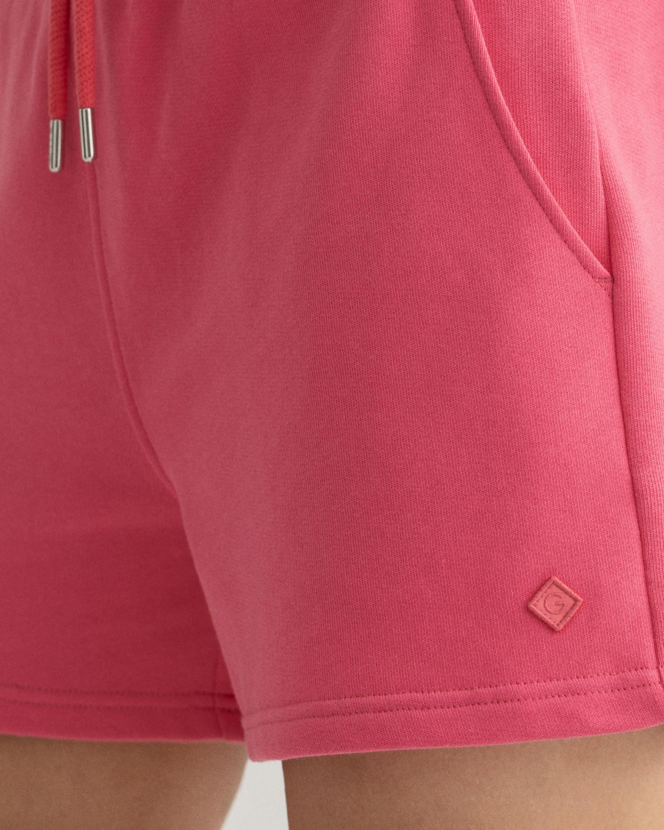 Купить шорты для женщин Gant, цвет розовый, Модель: Relaxed Fit Icon G ...